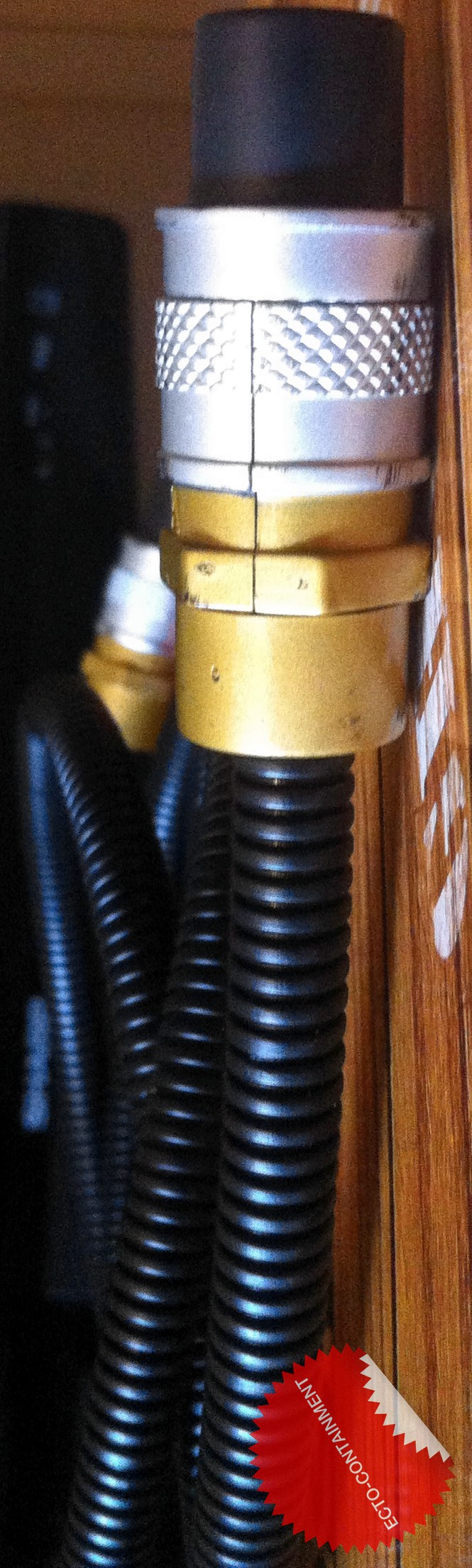 Rich Review: Matty Collector Ghost Trap – Ecto-Containment